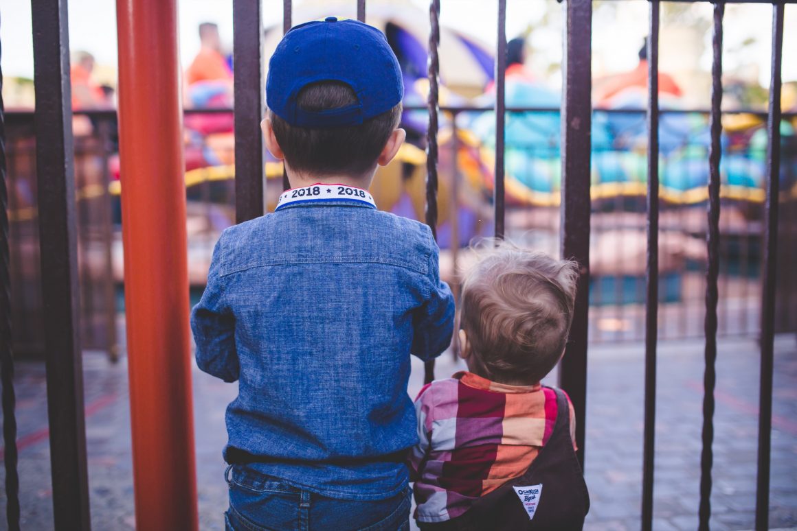 7 Whimsical Props to Make Your Disney World Photos Pop